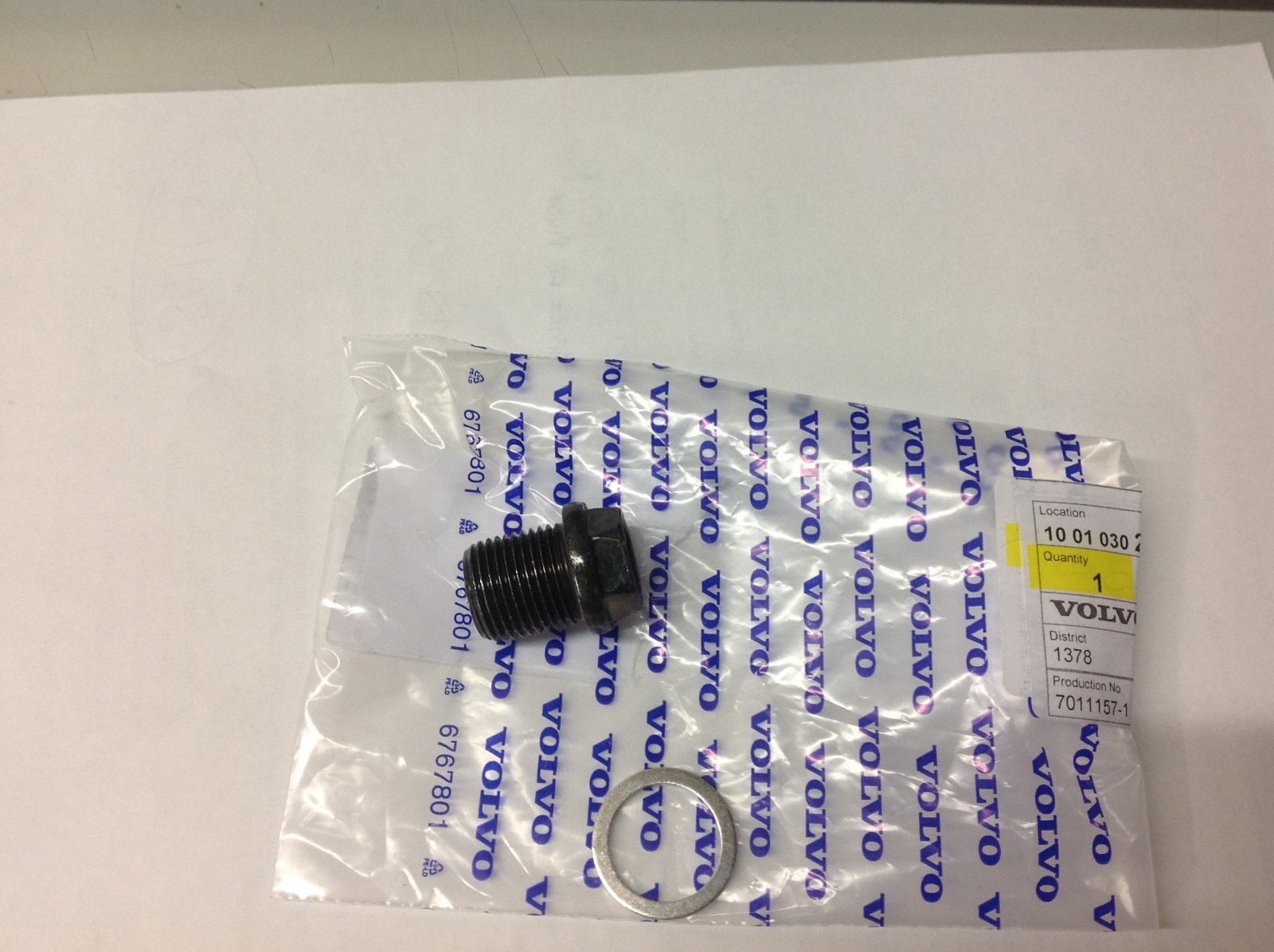 Genuine Volvo Oil Pan Sump Drain Plug And Washer 5 cylinder Engines | eBay