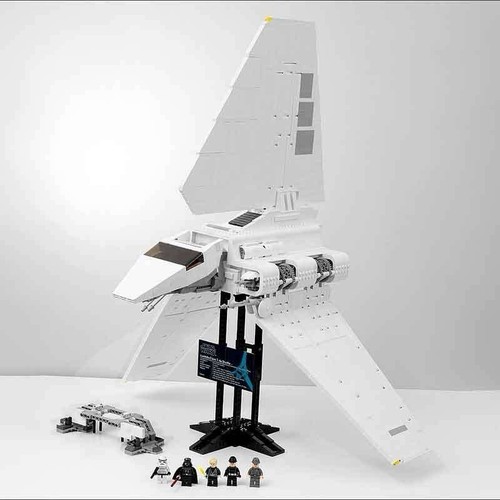 Unbuilt Lego Star Wars: Imperial Shuttle (10212) With 2503 Pieces ...