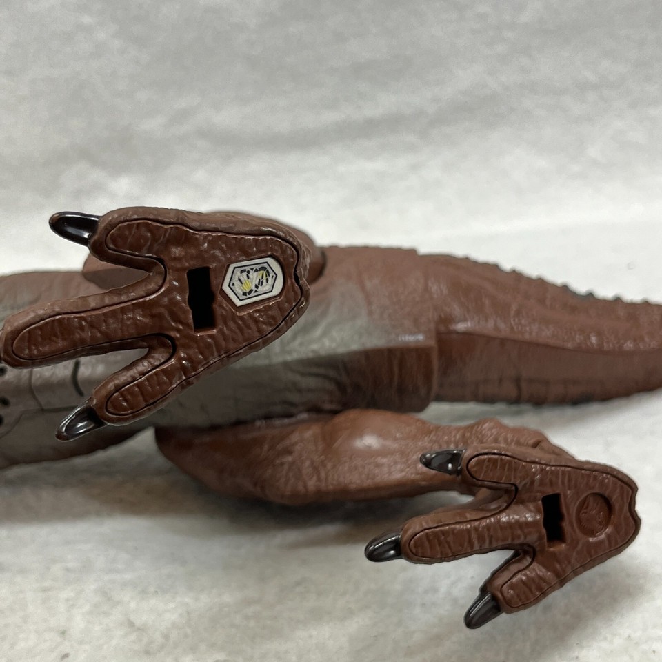 Jurassic World Camp Cretaceous Control N Conquer Carnotaurus Toro 2020 ...