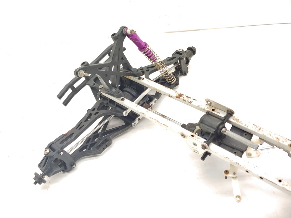 Unknown Model HPI? Losi? 1/8 Monster Truck RC Roller Skeleton ...