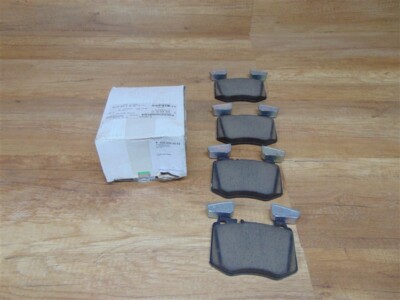 Brand New Front Brake Pads Genuine Mercedes X253 - A0004206502 | eBay