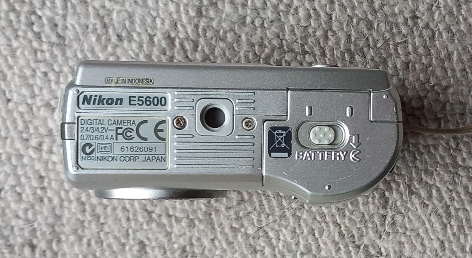 Nikon COOLPIX 5600 5.1MP Digital Camera - Silver for sale online | eBay