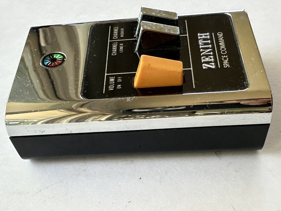 Vintage 1960s Zenith Space Command TV Push Button Television Remote ...