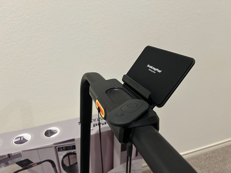 KingSmith WalkingPad Walking Station Compact Treadmill Foldable ...