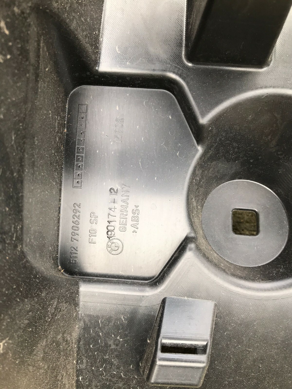 Genuine BMW F10 5 Series M Sport Rear Bumper Centre Guide 51127906292 ...