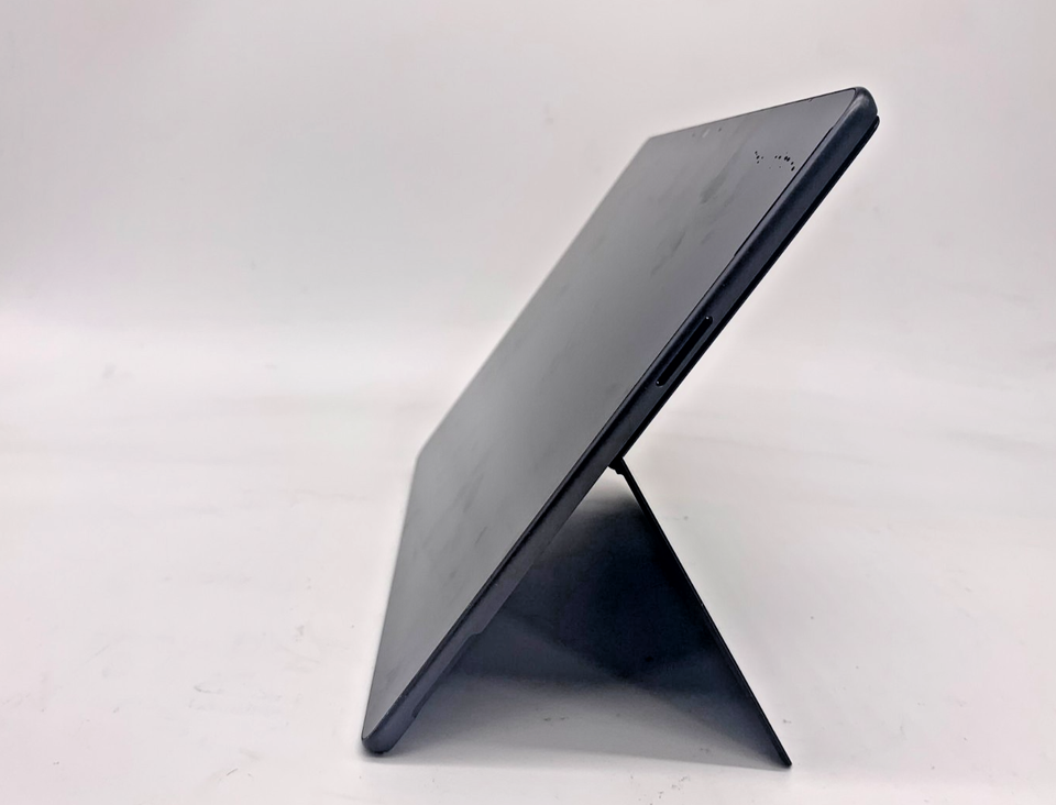 Microsoft Surface Pro 9 2038 i7-1265U 16GB DDR5 256GB SSD Black -Fair ...