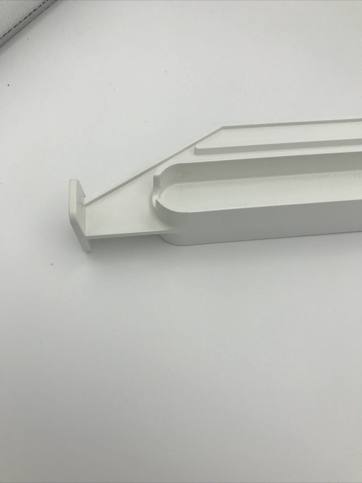 Sub-Zero 532 Refrigerator Center Crisper Glide Part #4180940 (3-41-096 ...