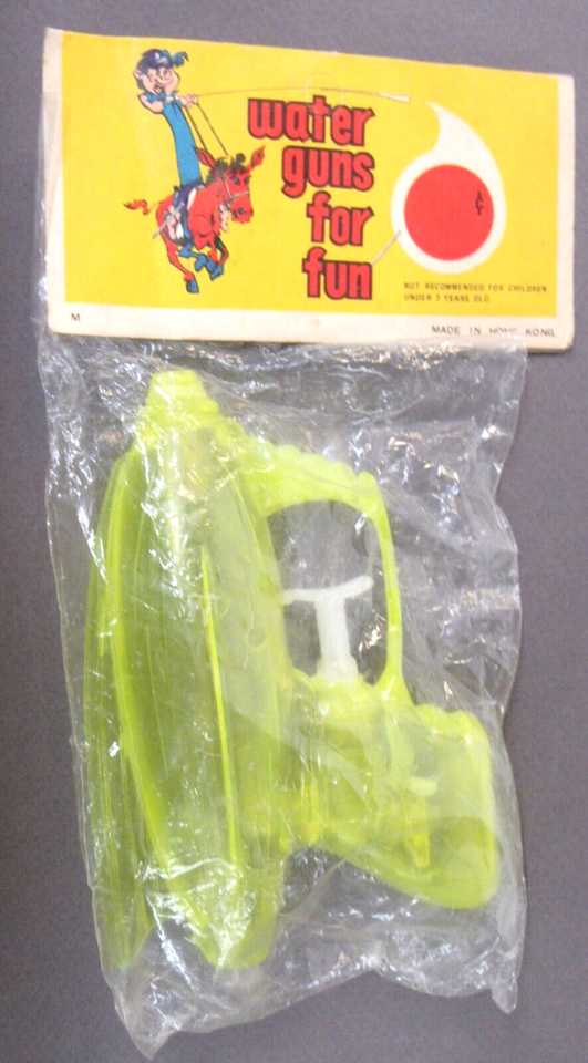 1950's SPACE RAY GUN 5" Maks Hong Kong plastic water pistol spacegun ...
