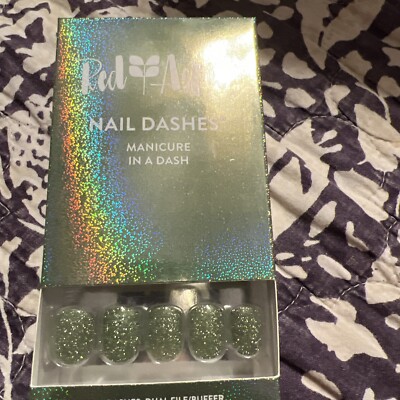 Red Aspen KISS ME QUICK QUINNY Short Square Pop On Nail Dashes | eBay