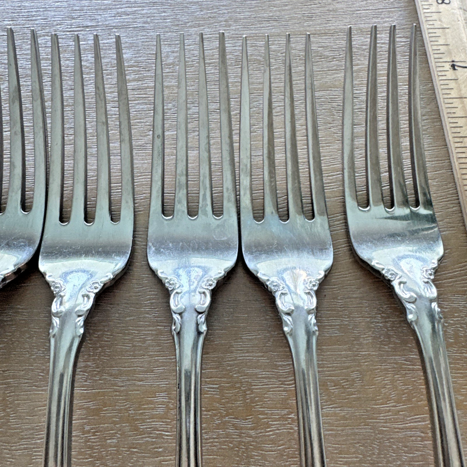 (6) DINNER FORKS International Lyon QUEEN'S FANCY Stainless 7 1/8 ...