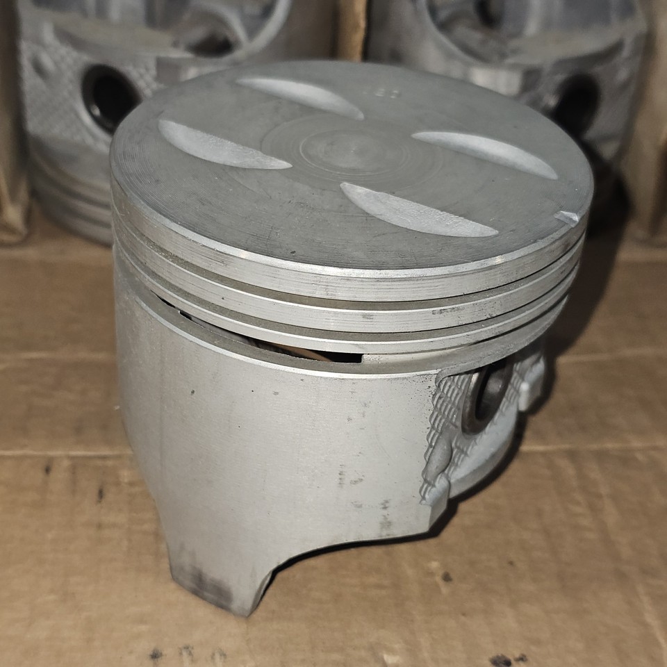 Badger Pistons For Chevy 307 +0.20" OVERSIZE CHEVROLET FULL MATCHING ...