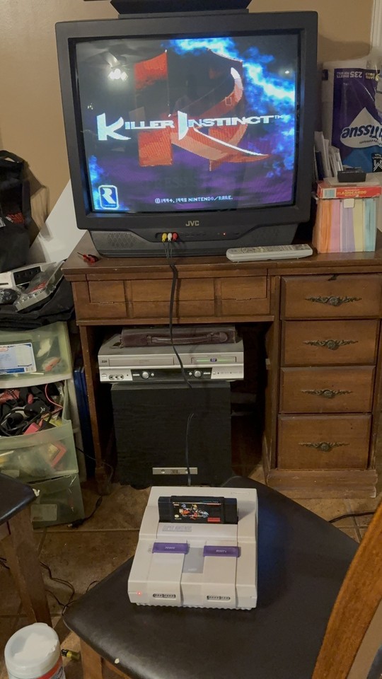 Super Nintendo System SNES Console Bundle Games, Cords, Controllers ...