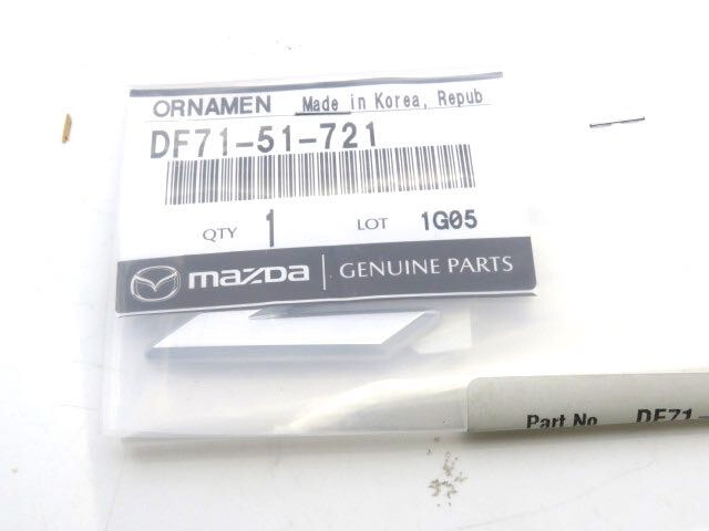 Genuine New MAZDA 2 BOOT BADGE Rear Emblem Logo For Mazda2 2011-2014 ...