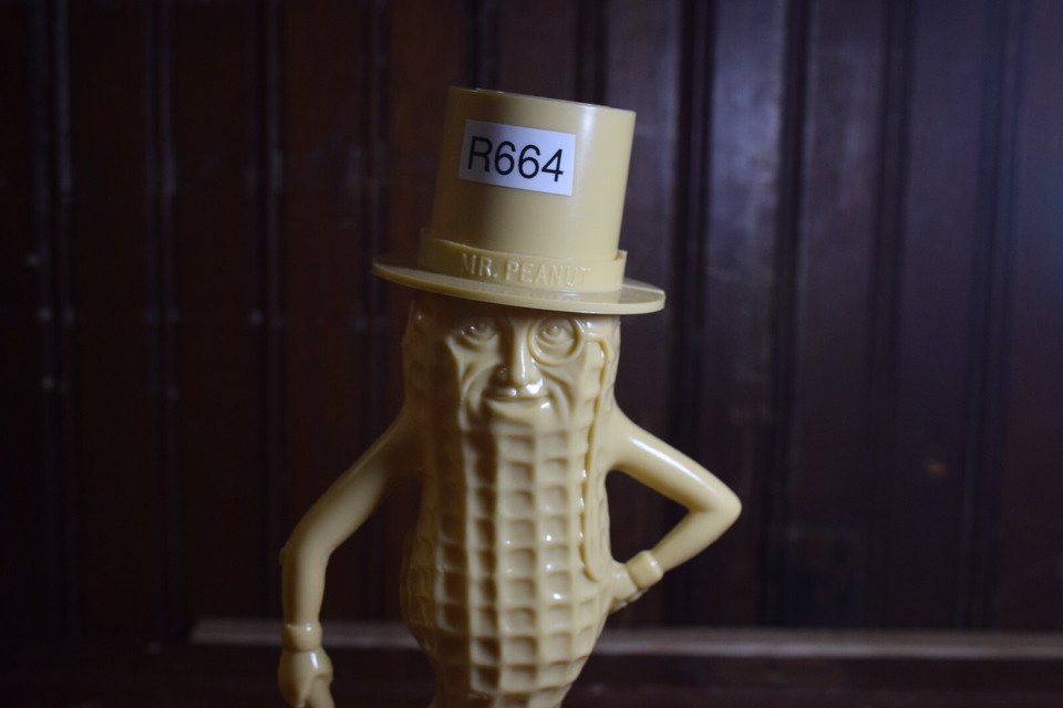 1960s MR PEANUT PLANTERS NUTS TAN PLASTIC MOLDED COIN BANK REMOVABLE ...
