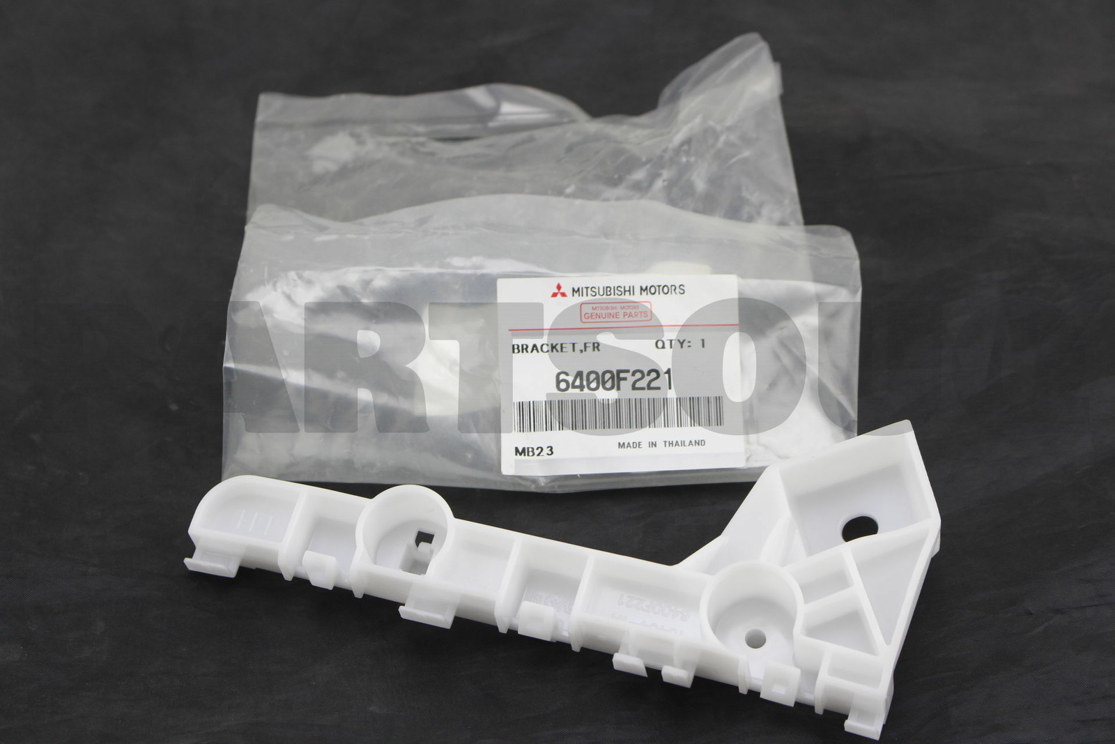 6400F221 Genuine Mitsubishi BRACKET,FR BUMPER,LH | eBay