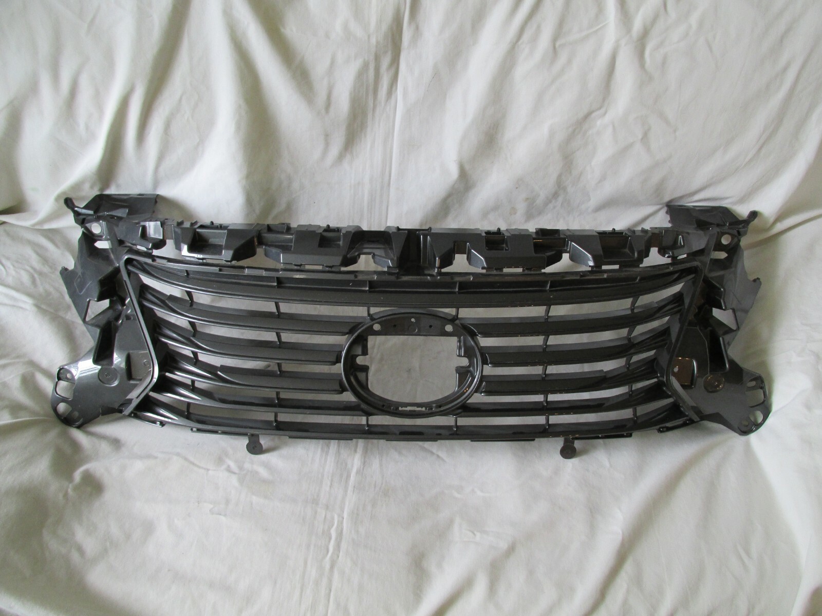 Lexus+TOYOTA+OEM+16-18+ES300h+Front+Bumper+Grille-Upper+Grille+ ...