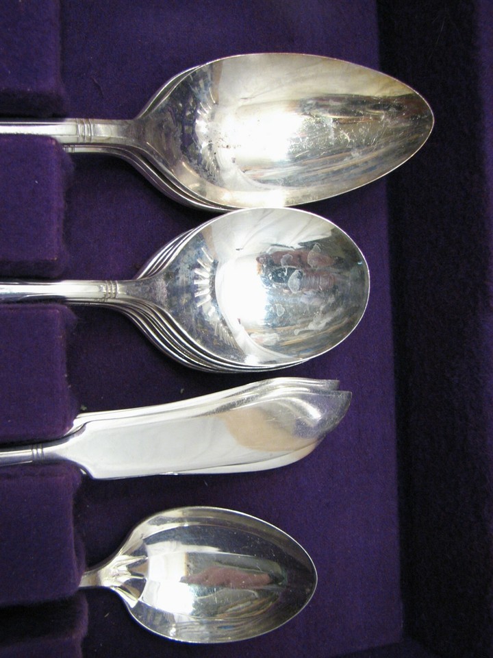 Set Nobility Silver Plate Silverplate Reverie Flatware 65 pcs Service ...