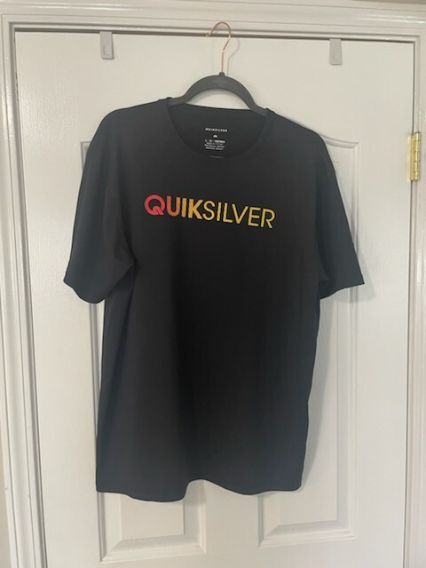 NWOT Quicksilver Men's Black Short Sleeve Sun Surf Size Large 180/96A ...
