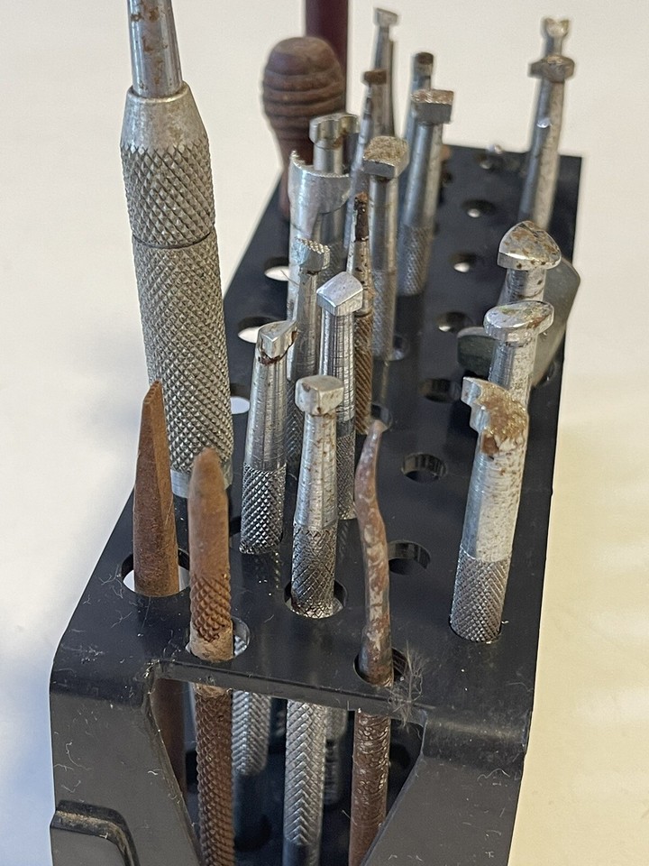 VINTAGE LOT OF 25+ CRAFTOOL USED LEATHER STAMPING TOOLS | eBay