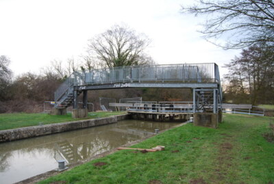 Photo 6x4 East Lock, River Medway (2) Barnes Street c2009 | eBay UK