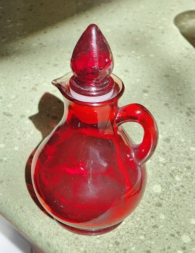 VINTAGE 5.5" RUBY RED GLASS CRUET~PITCHER~STRAWBERRY STOPPER 1950'S ...