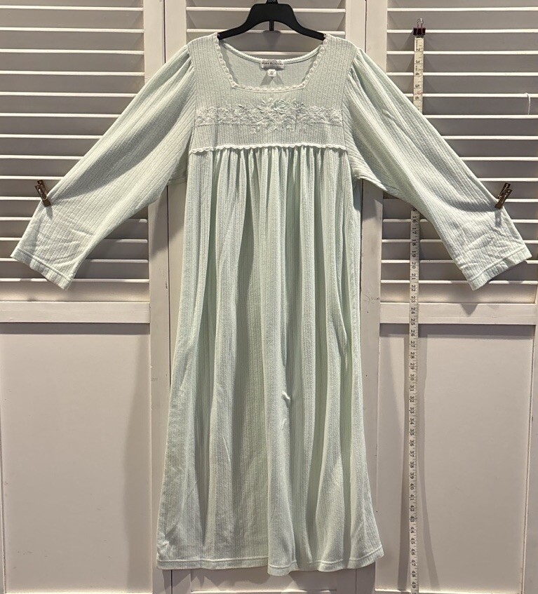 Vintage Miss Elaine Nightgown Medium Green Embroidere… - Gem