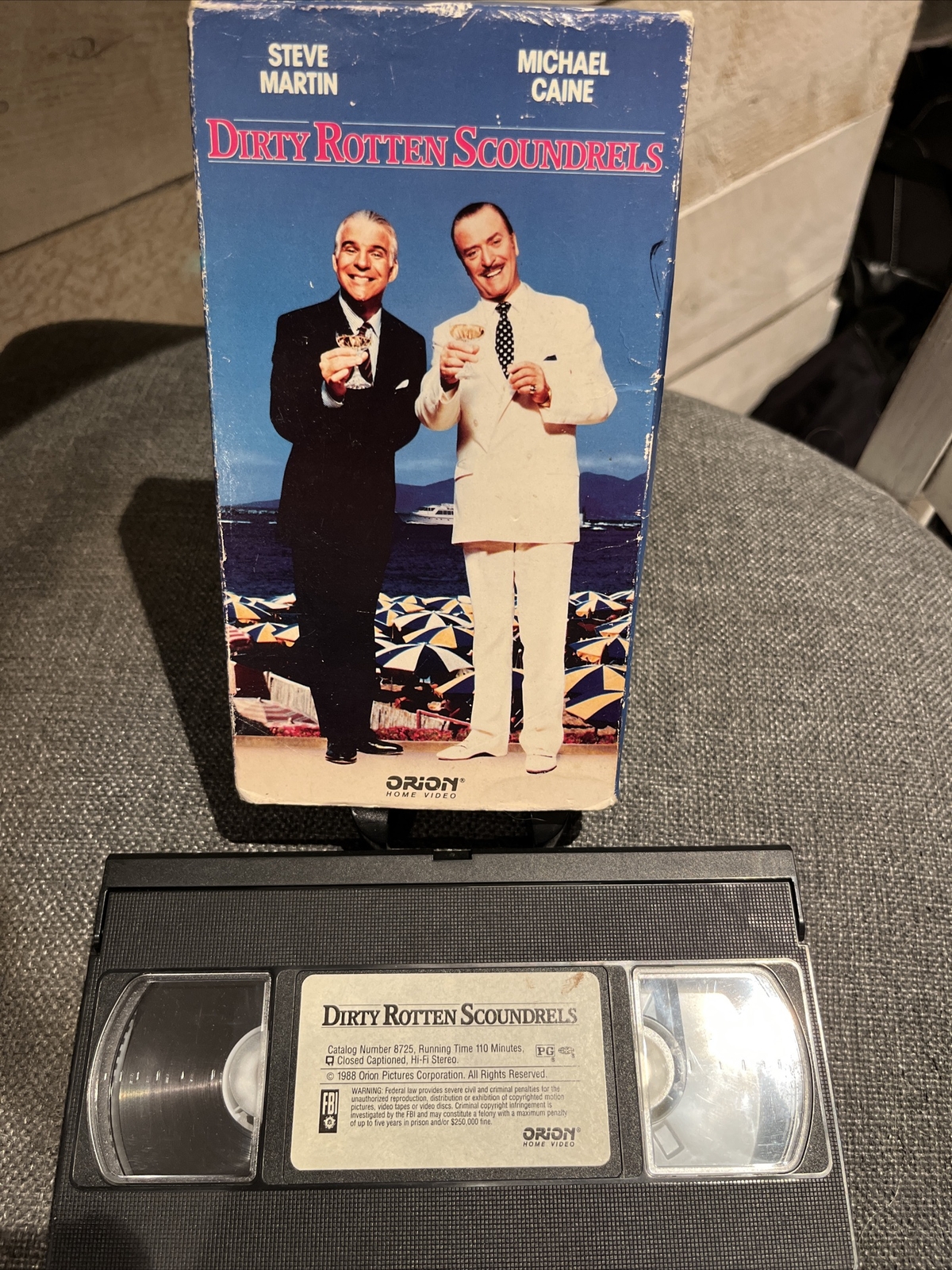 Dirty Rotten Scoundrels (VHS, 1988)Steve Martin Michael Caine ...