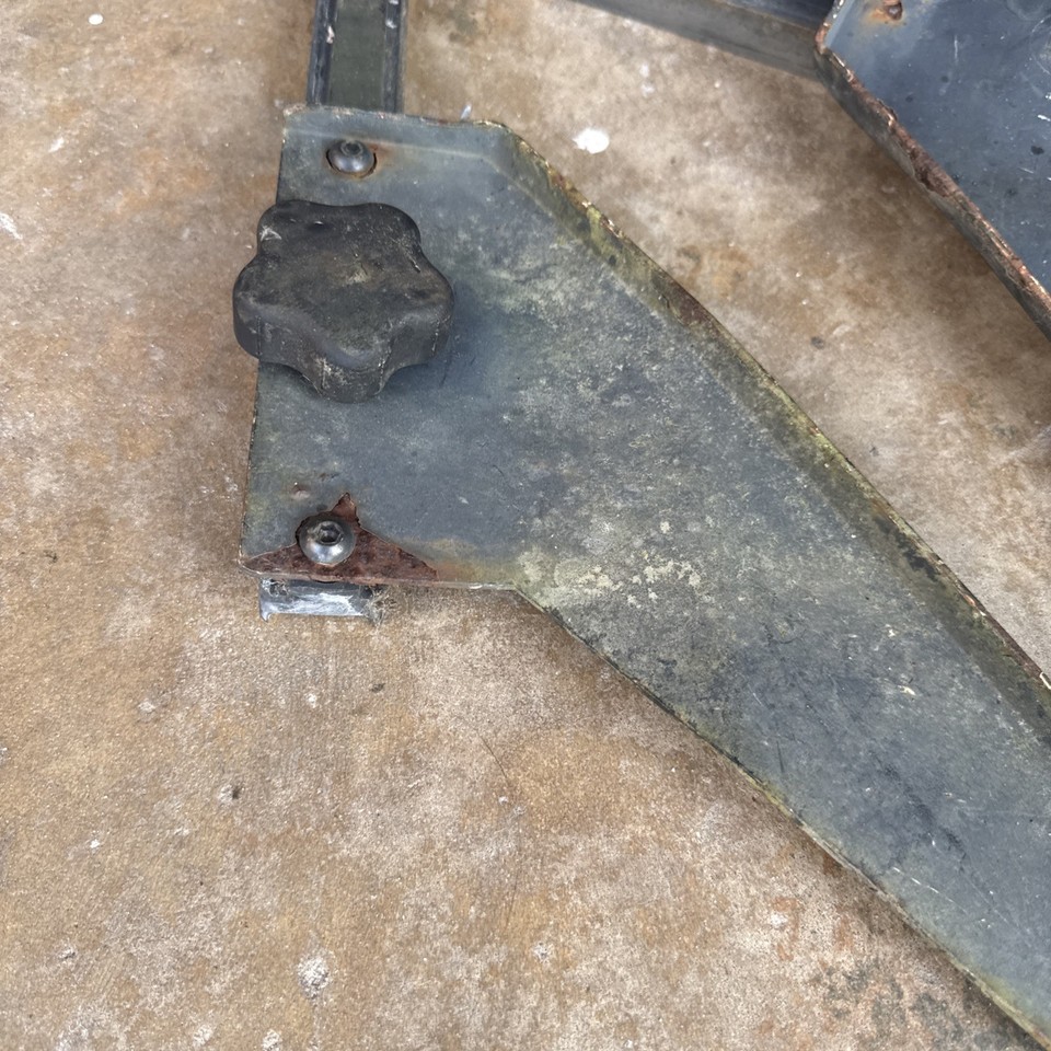 2004 TO 2023 NISSAN TITAN OEM UTILI-TRACK BED EXTENDER BRACKETS ...