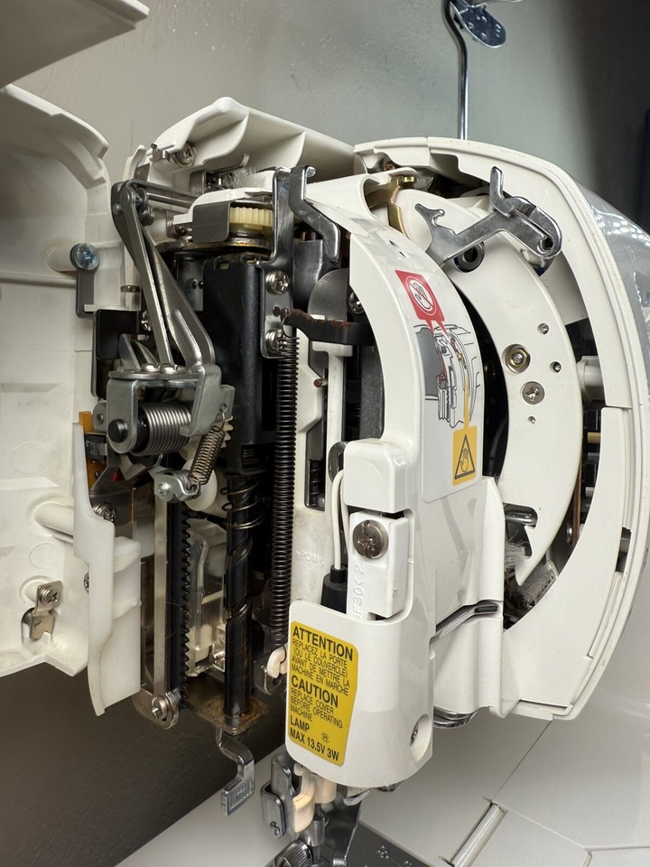 Singer Sewing Embroidery Machine Quantum XL-6000 | eBay