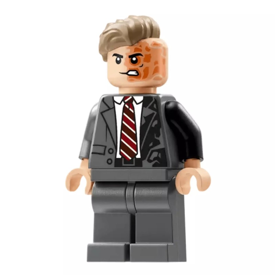LEGO 76303 DC Super Heroes Batman Tumbler - Two-Face Harvey Dent ...
