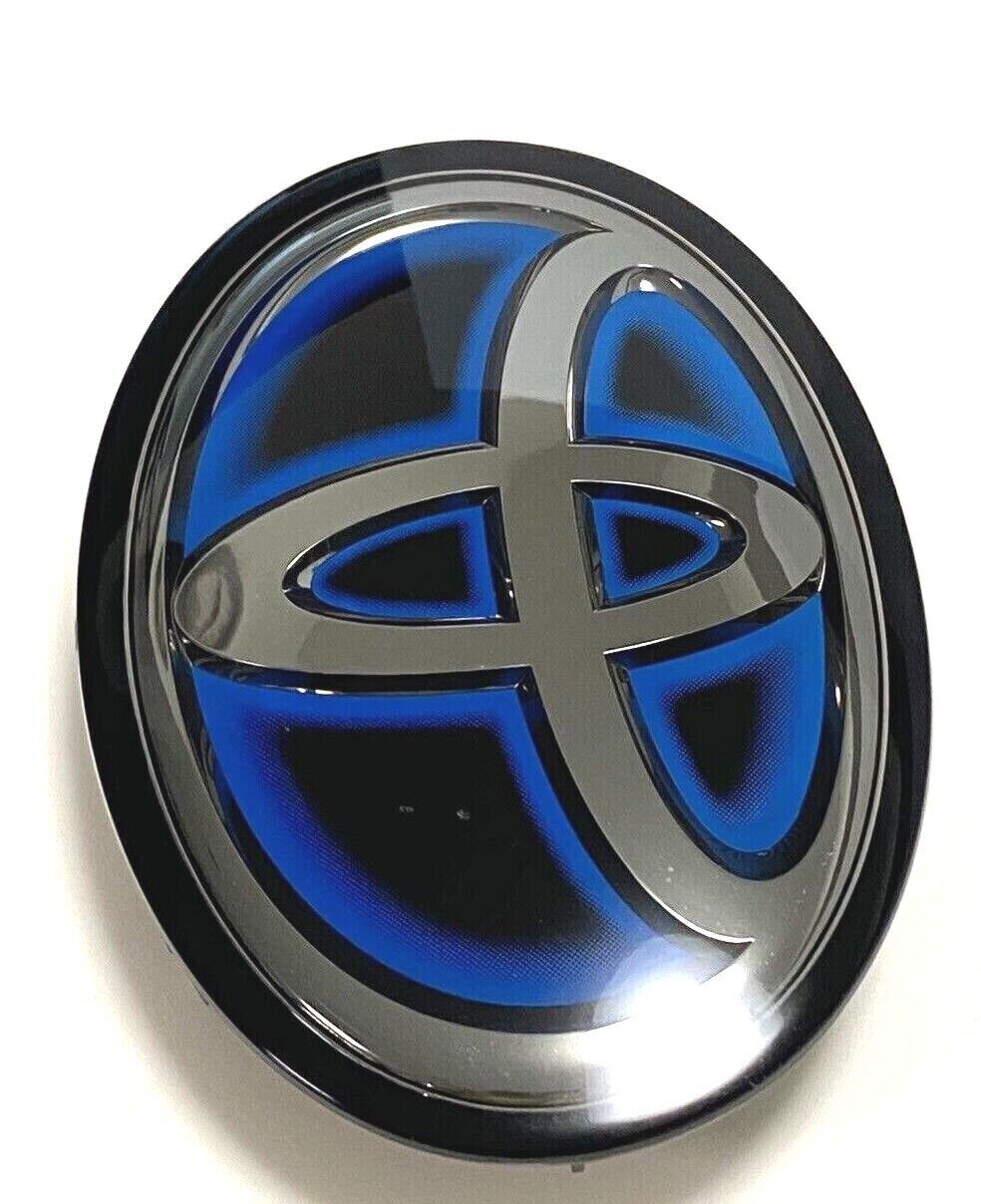 Toyota Genuine Prius Pre-Collision Grill Emblem 53141-33140 JAPAN New ...