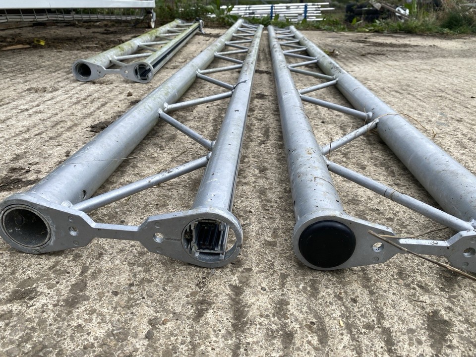 Astralite Litestructures Aluminium 2-Point Track Truss stage light ...