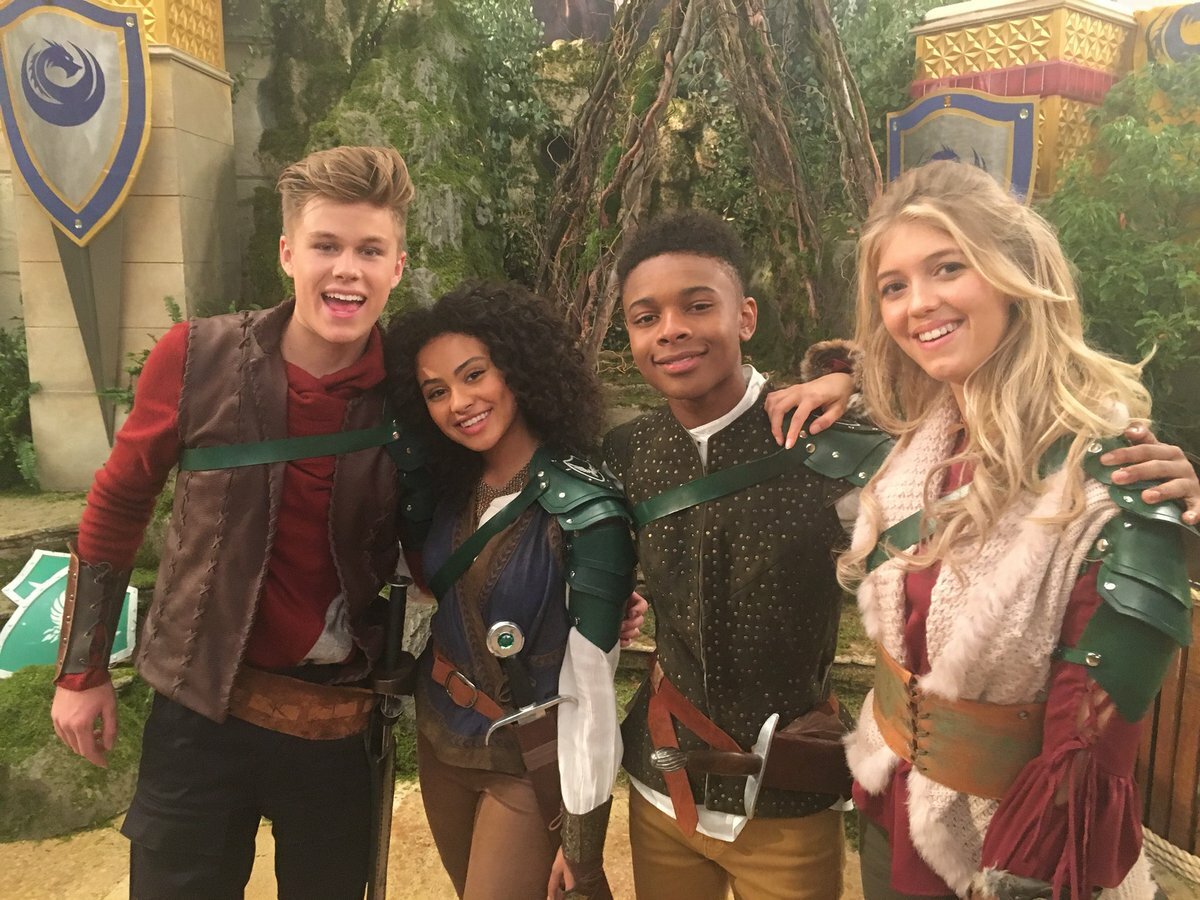 Lot 3 KNIGHT SQUAD TV Prop Medieval Renaissance Armor Leather Shoulder ...