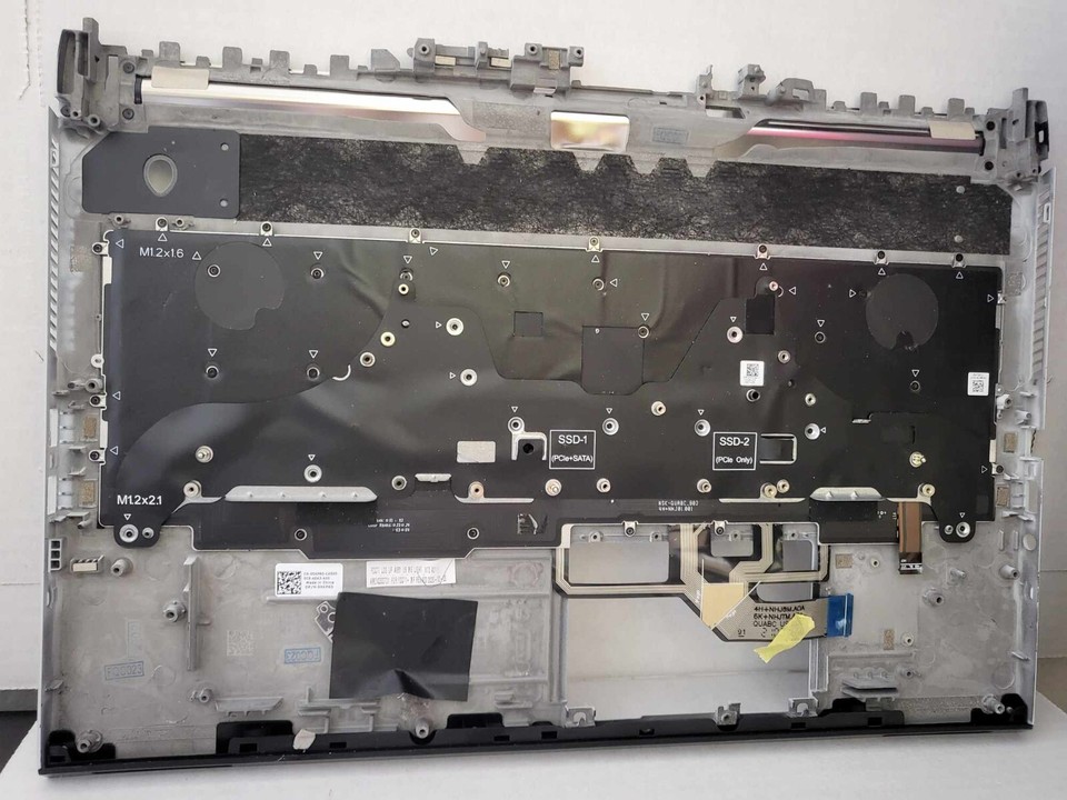 Genuine Dell Alienware M17 R3 Laptop Palmrest US KEYBOARD BROKEN P/N ...