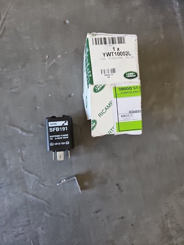 Genuine LAND ROVER DISCOVERY 1, FLASHER RELAY 4 PIN RELAY FOR TOWING ...