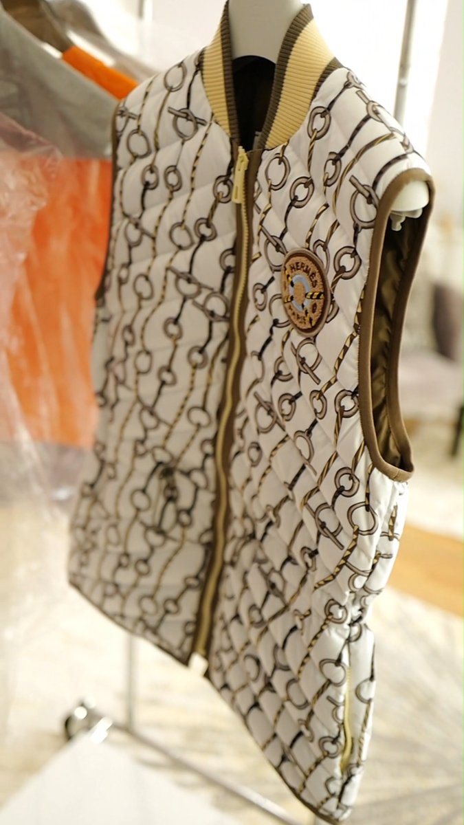 Hermes Gilet Long Matelasse Figure Artistique Courte”Quilted Hermes Gilet Long Matelasse Figure Artistique Courte”Quilted