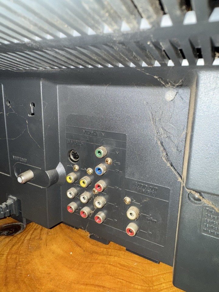 Sony FD Trinitron WEGA KV-32FS120 32 In 480i CRT Television Retro ...