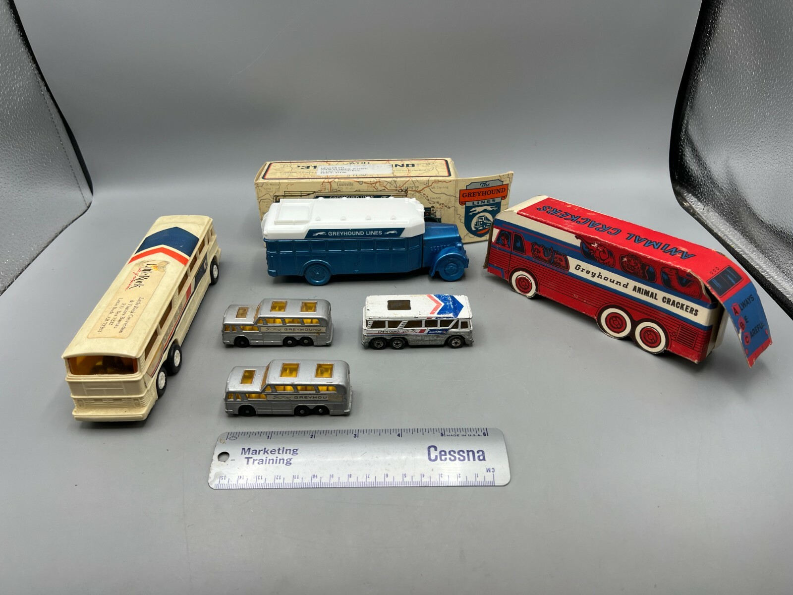 Lot of 6 Toy Buses Greyhound Lesney Hotwheels Animal Crackers Avon ...