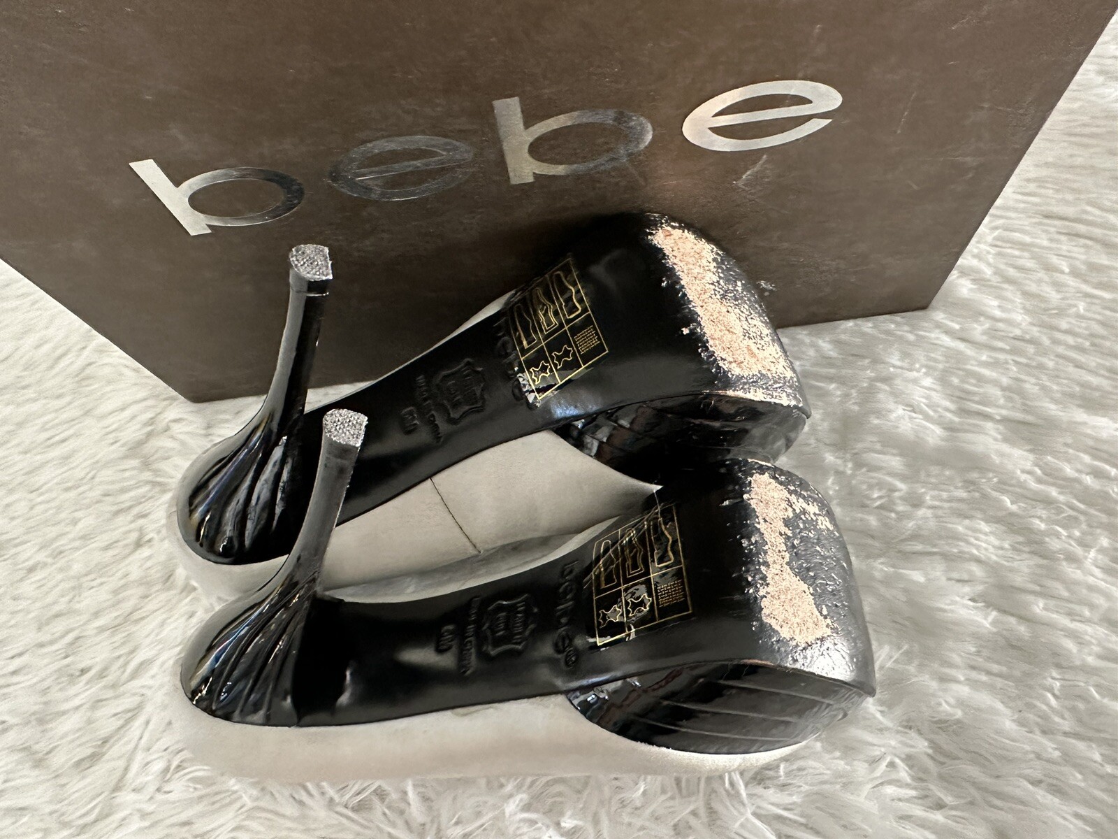 Bebe Riley Pearl Silver stiletto heels shoes sz 5 - Gem