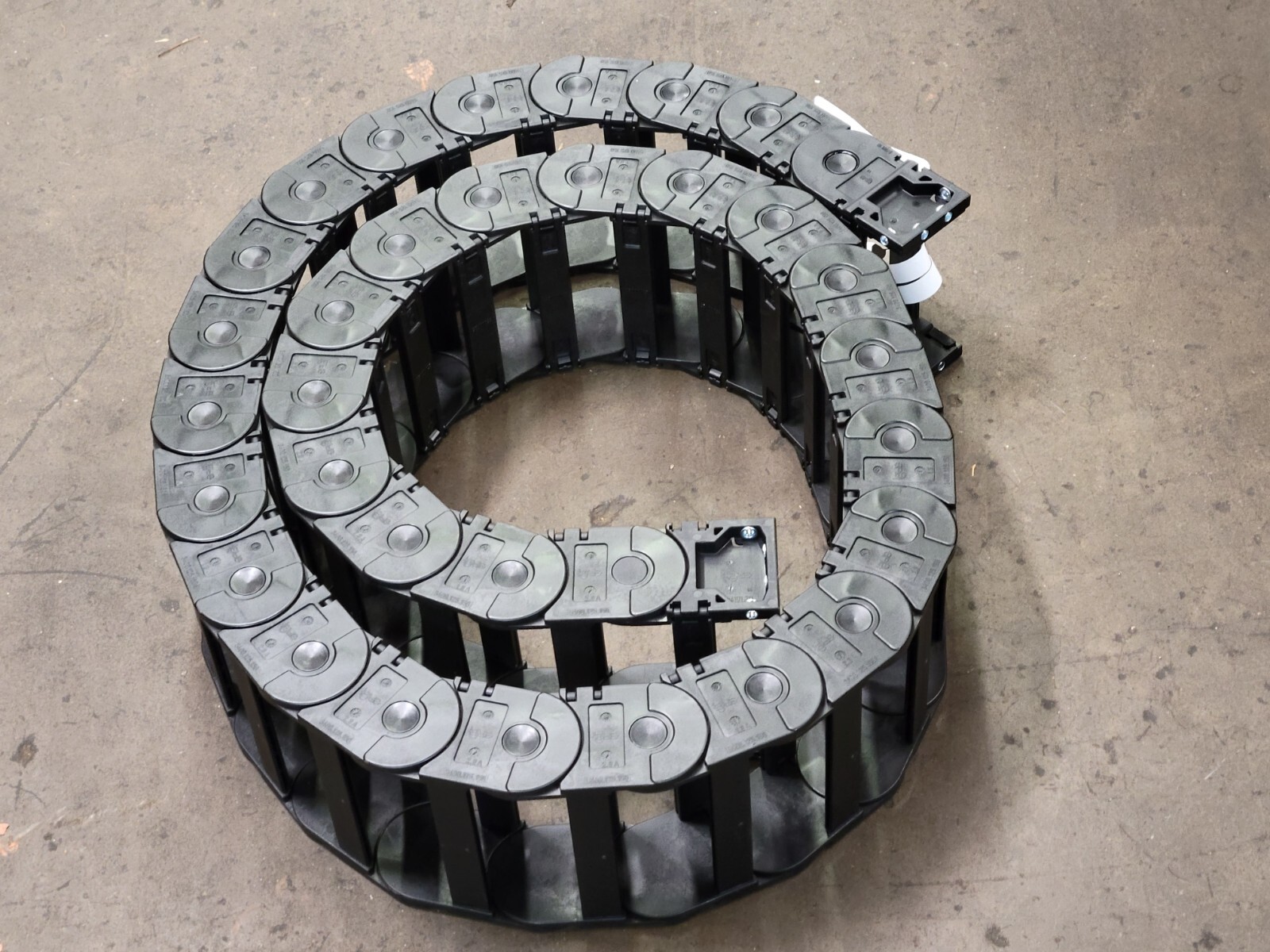 IGUS CABLE HOSE CARRIER WIREWAY FLEX TRACK 3400.125.150 33LINK 91" 5-3/ ...