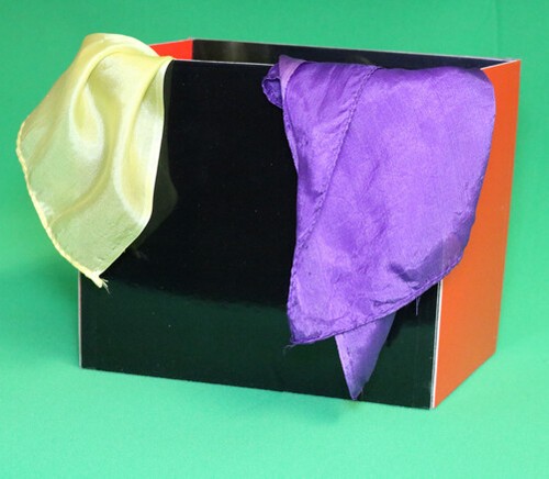 GUNG HO SILK PRODUCTION BOX Folds Flat Panel Stage Appearing Change ...