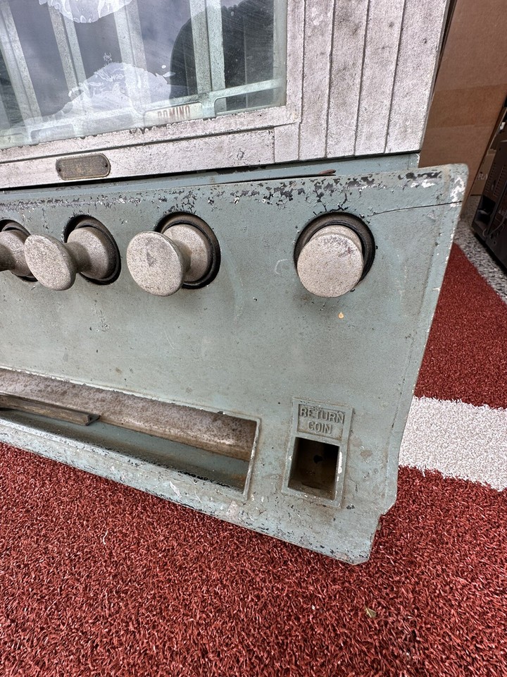 Vintage 1930’s Art Deco Rowe “Aristocrat” Cigarette Vending Machine w ...