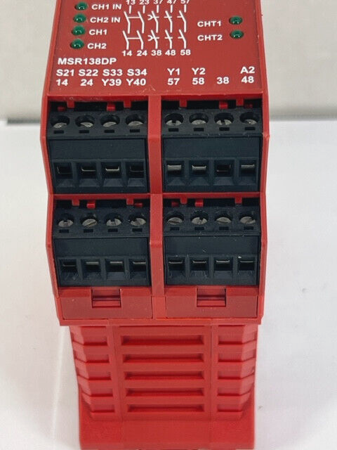 Allen Bradley Guard Master Model MSR138DP (440R-M23143B) Safety Relay ...