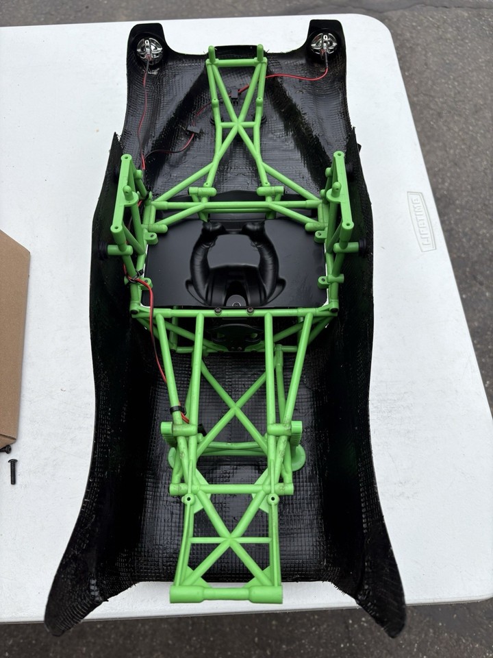 Losi LMT Grave Digger 1/8 Vitavon Axles, Treal Links, Jconcepts ...