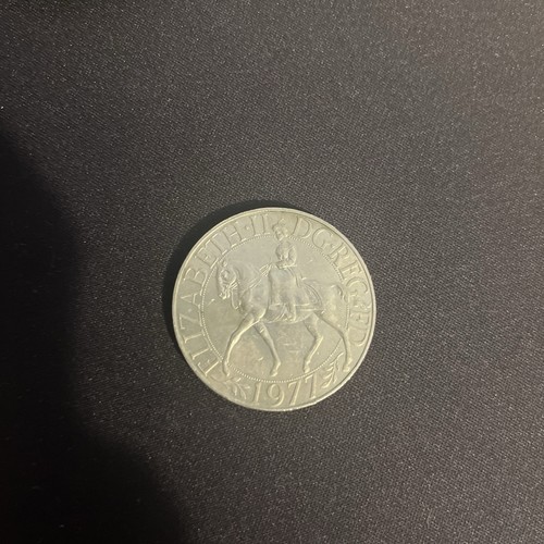 1977 Queen Elizabeth II Silver Jubilee Commemorative Crown Coin DG.REG ...