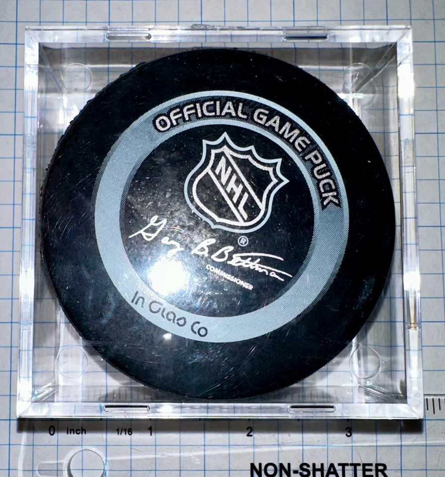 New York Rangers Autographed Puck In Case COA - Tom Poti | eBay