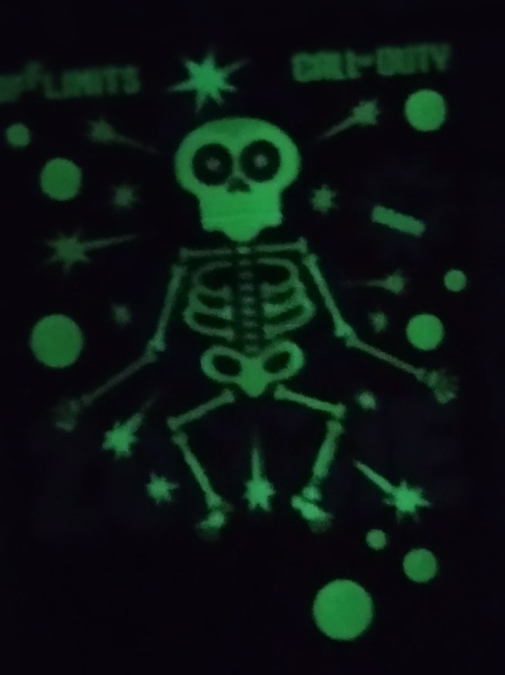 Call Of Duty Off Limits Zombie Cereal Box Glows In The Dark Rare Flat ...