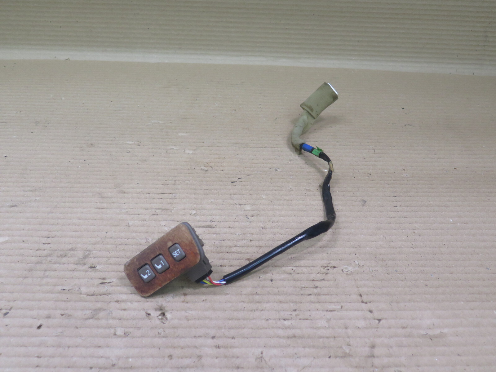 1998-2002 LEXUS LX470 FRONT LEFT DRIVER SIDE DOOR SEAT SWITCH ADJUST ...