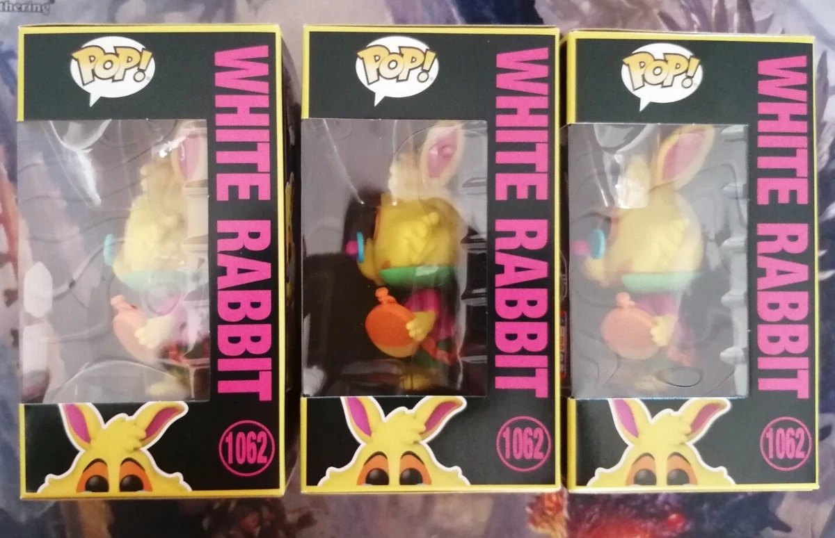 Funko Pop Alice in Wonderland WHITE RABBIT Black Light 1062 PROTECTOR ...