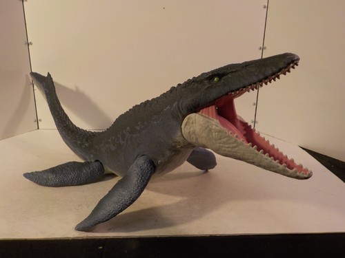 J216 Jurassic World Fallen Kingdom Real Feel 28" Mosasaurus w/Moving ...